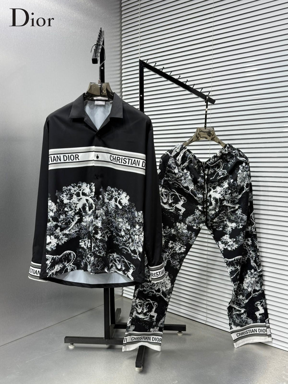 DIOR BLACK BOX PACK CORD SET – THE LUXE DRIP